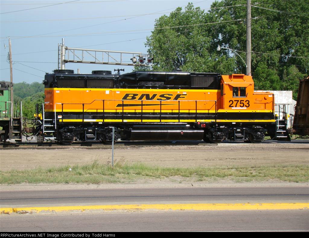 BNSF 2753